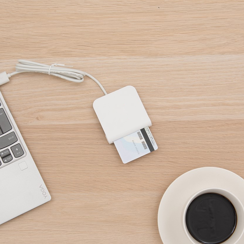 Cititor de carduri inteligente cu contact - AB Circle CIR115A